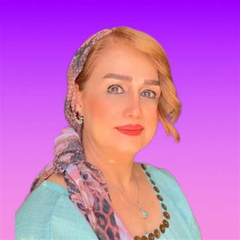 ‎رویا حسن‌زادهآموزش جامع پوست و مو‎ Skincareroya • Threads Say More