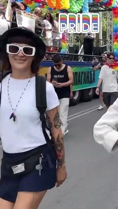 Любовта е любов Хиляди се включиха и тази година в София прайд Youtube