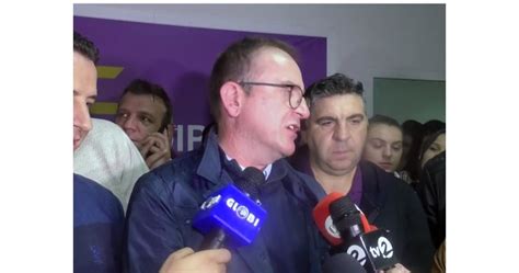 Арбен Таравари вече не е председател на Алианс за албанците