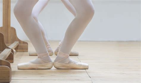Ballet 101 How To Do A Plié The Rockettes