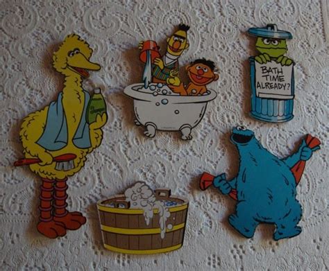 Vintage 5 Pc Sesame Street Bathtime Pressboard Wall Plaques