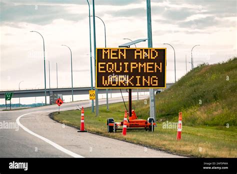 Variable Message Sign Hi Res Stock Photography And Images Alamy