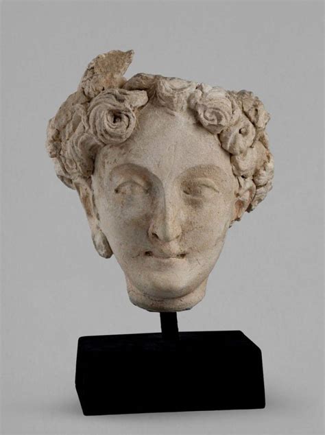 Discover The Devata S Head With A Necklace At The Berlin Exhibition