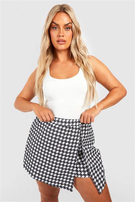 Plus Houndstooth Print Wrap Skort Boohoo Uk