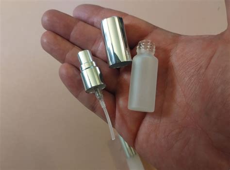 50x Mini Parfümspray 5ml Mini vaporisateur de parfum Acheter sur