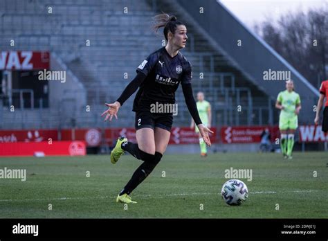 Selina Ostermeier Hi Res Stock Photography And Images Alamy