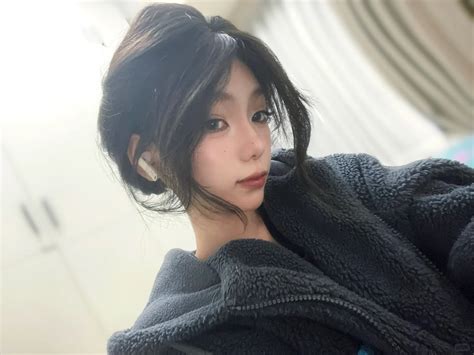十年美照无人问 一朝小斗天下闻