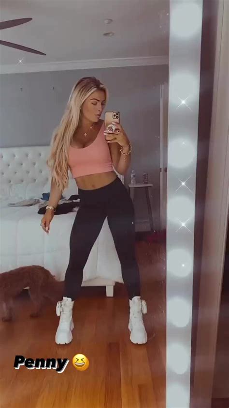 Mandy Rose Scrolller