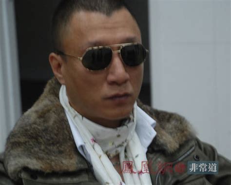 孙红雷做客《凤凰网·非常道》现场图集娱乐凤凰网