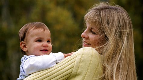 Что должен уметь ребенок в 1 год особенности физического психического речевого и социального