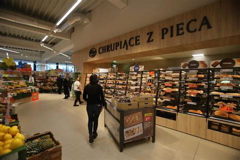 Takie są zarobki w sklepach sieci Lidl w roku Stawki od magazyniera do kierownika Głos