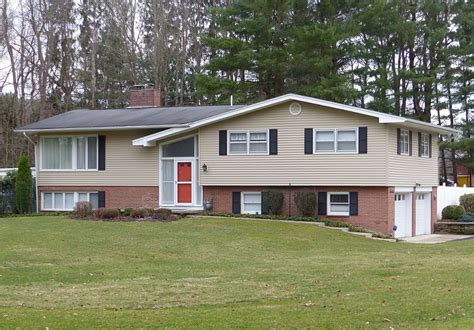 Exploring The Pros And Cons Split Level Vs Bi Level Home Design