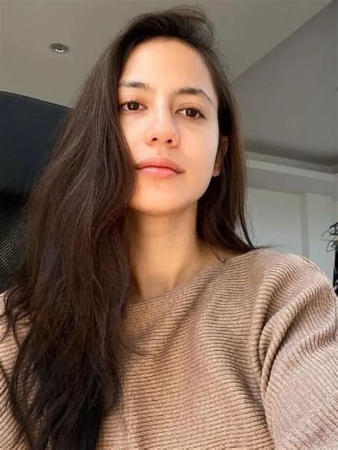 Pesona 8 Artis Tetap Percaya Diri Tanpa Makeup Mengaku Nyaman Hot