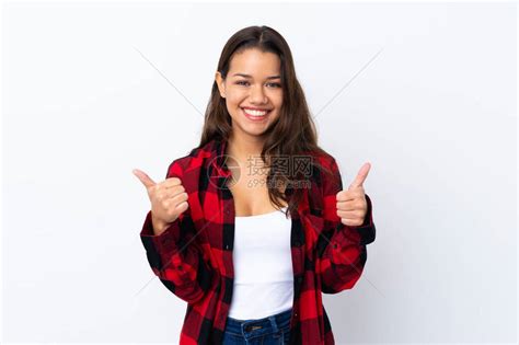 身陷孤立白背景的哥伦比亚年轻女孩高清图片下载 正版图片504084899 摄图网