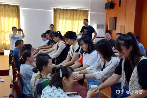 敬茶为礼 签字为诺丨南昌现代外国语象湖学校青蓝工程启动仪式 知乎