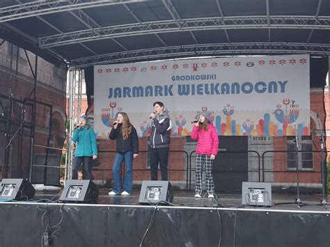 Oprawa Muzyczna Podczas Jarmarku Wielkanocnego W Grodkowie PSP Lipowa