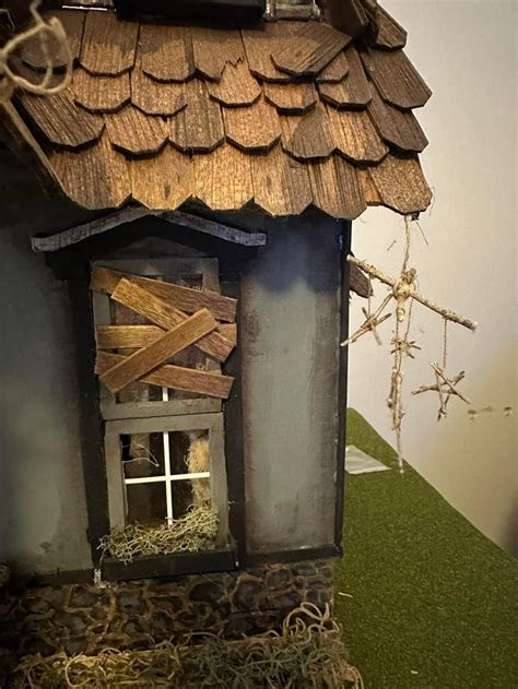 Pin By Karla Quiñones On Barbie Haunted House Diorama Haunted House