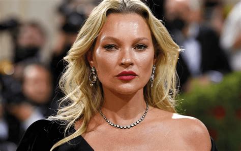 Что случилось с Кейт Мосс легендарная модель расстроила своим внешним видом КТОЧТОГДЕ