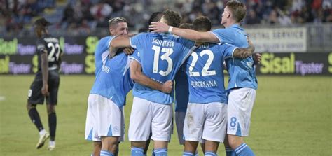 Napoli Golea Al Cagliari Con Aparición De Lukaku Y Es Nuevo Líder De