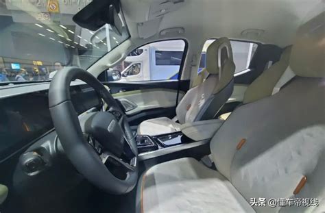 Saic Maxus T Electric Pickup Car Door Seat Four Wheel Small Medium Pickup X Electric