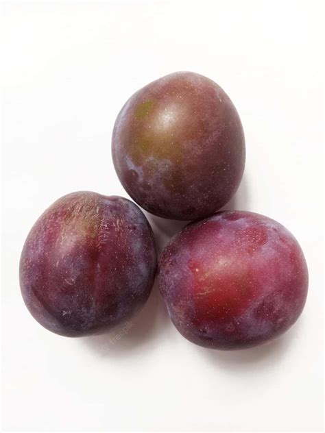 Download Italian Prune Plum El Dorado Amber Flesh Wallpaper Wallpapers Com