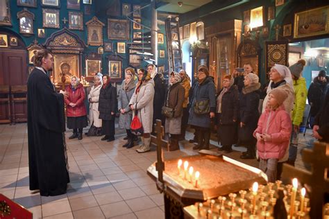 Храм Спаса на водах посетил список чудотворной иконы царя страстотерпца