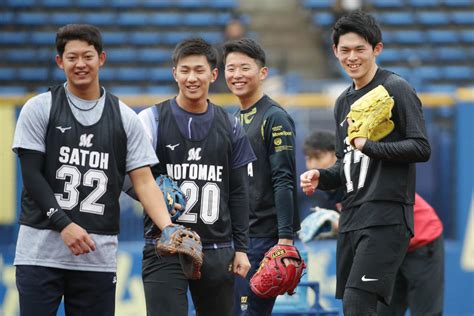 佐々木朗希 新人合同自主トレ初日 Moment日刊ゲンダイ