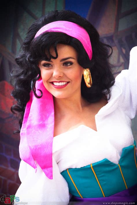 Esmeralda Disney Princess Fashion Esmeralda Disney Disney World Characters