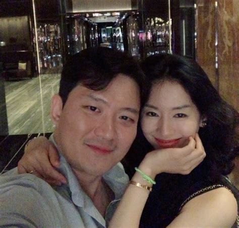 서유정 듬직한 남편과 부러움 유발하는 셀카 ‘꿀 뚝뚝 손에 잡히는 뉴스 눈에 보이는 뉴스 뉴스엔