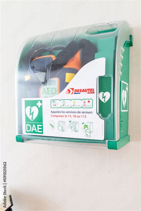 Dae Desautel Logo Sign And French Brand Text Automated External