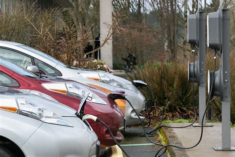 【2040電動車化】供電受影響？ 台電估：全部電動車化也不怕 環境資訊中心