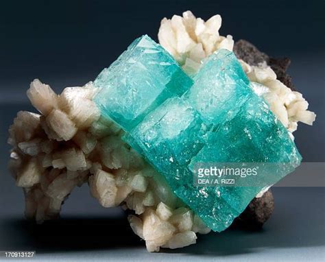 Silicate Structure Photos And Premium High Res Pictures Getty Images