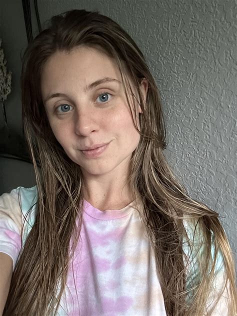 Fresh Out Of The Shower Is No Makeup A Good Look Sexy