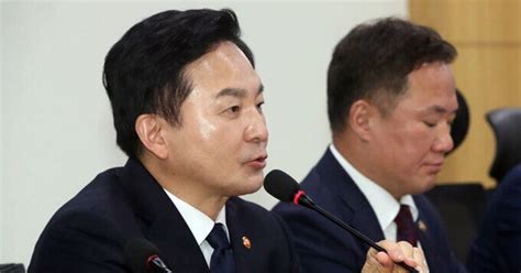 “가짜뉴스” Vs “최악 카르텔”김건희 여사 특혜 의혹 놓고 정면충돌 양평 고속道 사업 전면 백지화