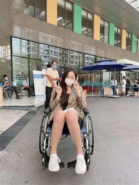 Mai Phương Thúy Lộ Diện Rạng Rỡ Sau Loạt Dấu Hiệu đáng Lo Về Sức Khỏe