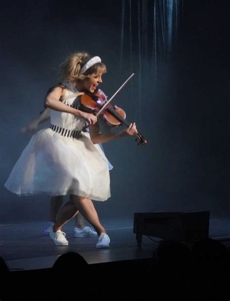 Lindsey Stirling Performs Live At Pantages Theater In Hollywood 1224