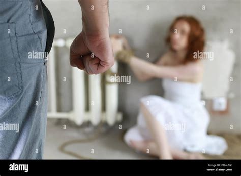 Opfer Entkommen Stockfotos Und Bilder Kaufen Alamy