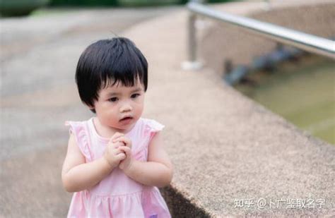 2021年属牛新生儿取名改名：优雅温柔的女孩名字推荐 知乎
