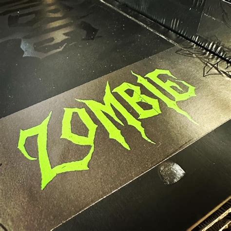Viaje Zombie Green (5×52) – Oak Glen Tobacconist