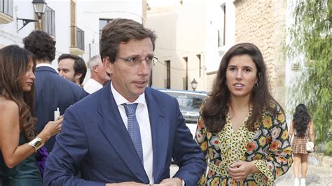 Teresa Urquijo La Novia De Almeida Es La Invitada Perfecta Con