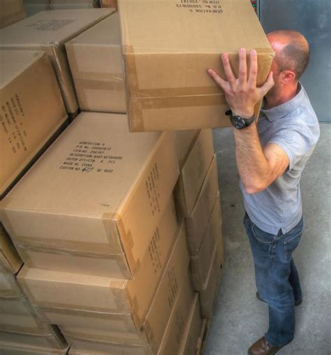 What Is A Warehouse Pallet With Pictures