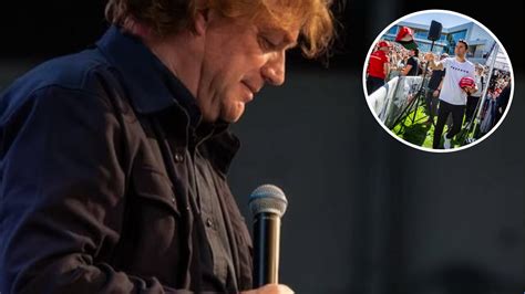 Pastor Johan Proost Tijdens Zijn Preek Het Ziekenhuis In Geslagen En Zegt Na Moord Op Kirk Heb