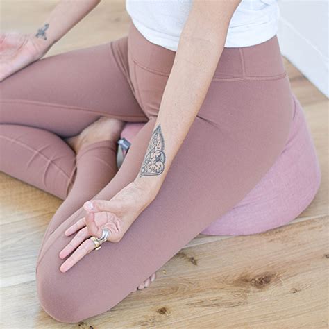 Halfmoon Mod Meditation Cushion Gaiam