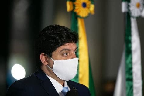 Distrital defende criação de fundo para evitar aumento de combustível