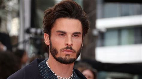 Baptiste Giabiconi Est Devenu Papa Le Mannequin Dévoile Le Prénom De