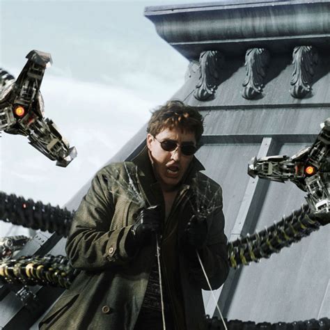 Spider Man 2 Doctor Octopus Alfred Molina Shares His Experience