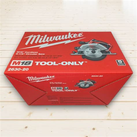 Milwaukee 2630 20 M18 18v Lithium Ion Cordless 6 1 2 In Circular Sa