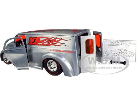 Div Cruizer Van Metal Raw D Rods Jada 20th Anniversary 124 Diecast