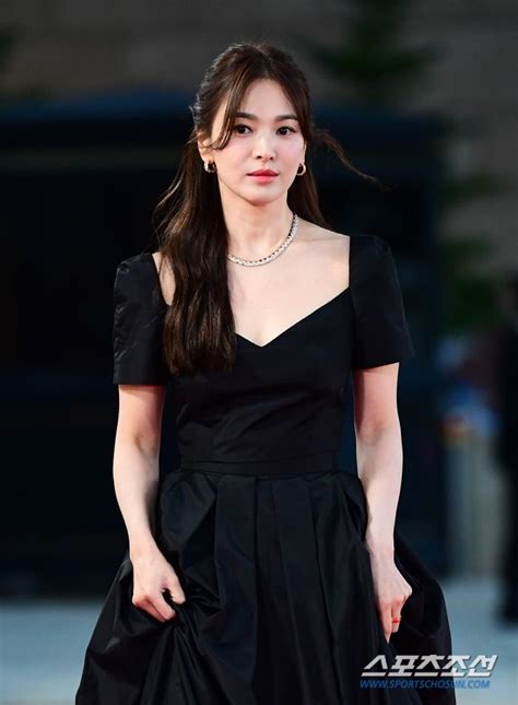 Song Hye Kyo Song Joong Ki Hidden Love After Divorce Blue Dragon