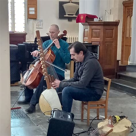 26 STRINGS Discover Frome